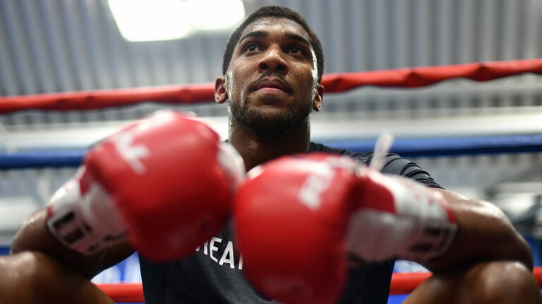 Anthony Joshua ferait des ravages en MMA d'après ce champion UFC : "Si ...