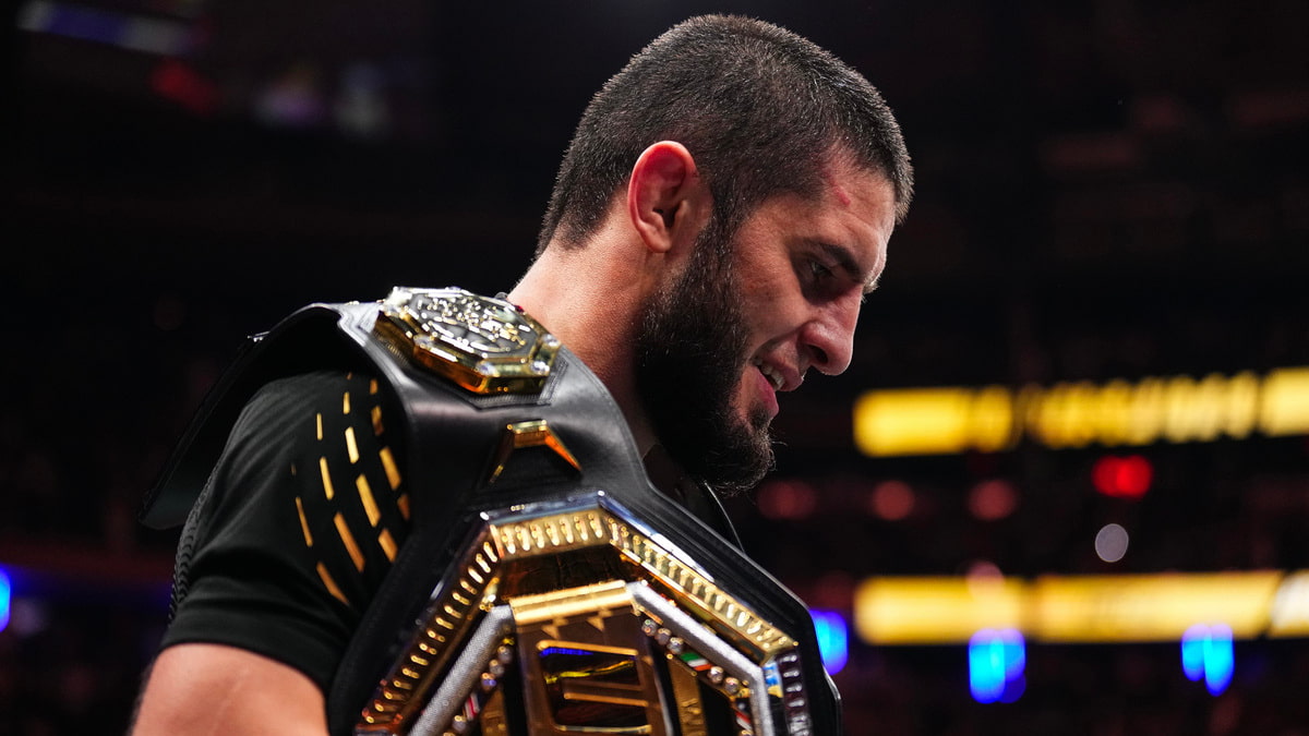 Islam Makhachev encensé par Joe Rogan : "Il est terrifiant dès qu'il ...